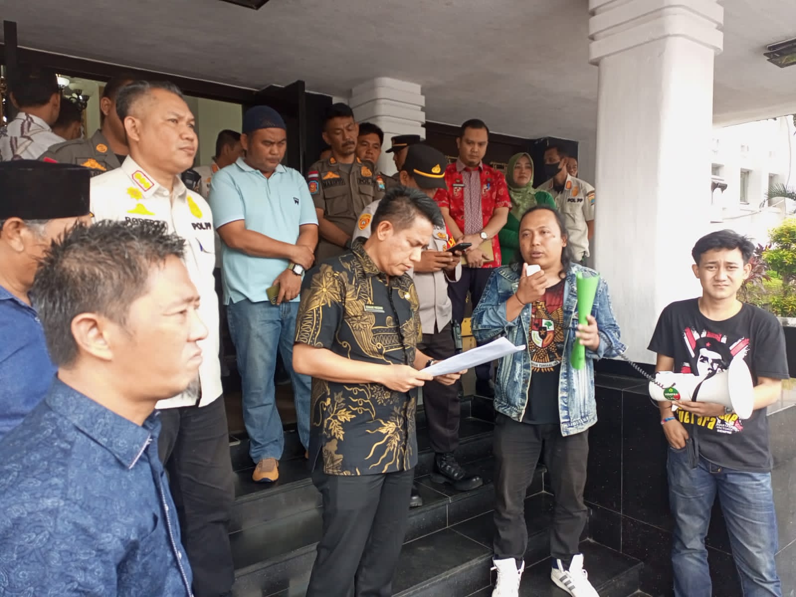 Bongkar Sindikat Mafia Perizinan Parkside Hotel Palembang – Keadilan Online